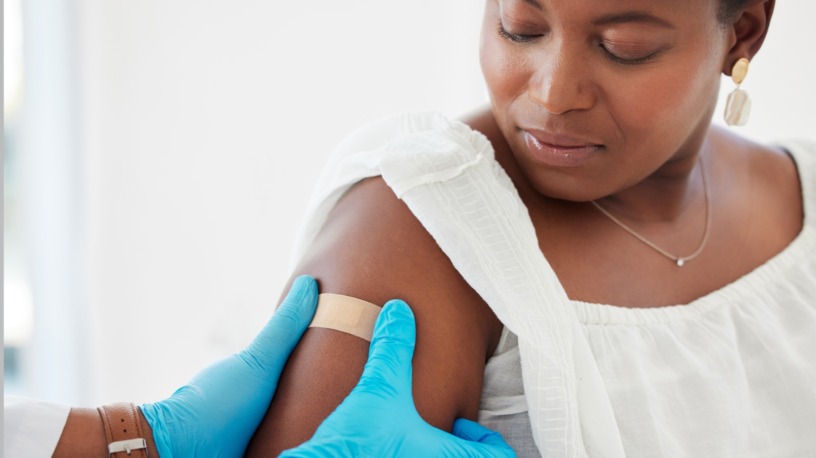 Book a Travel Vaccine Appointment Near You | Shoppers Drug Mart™